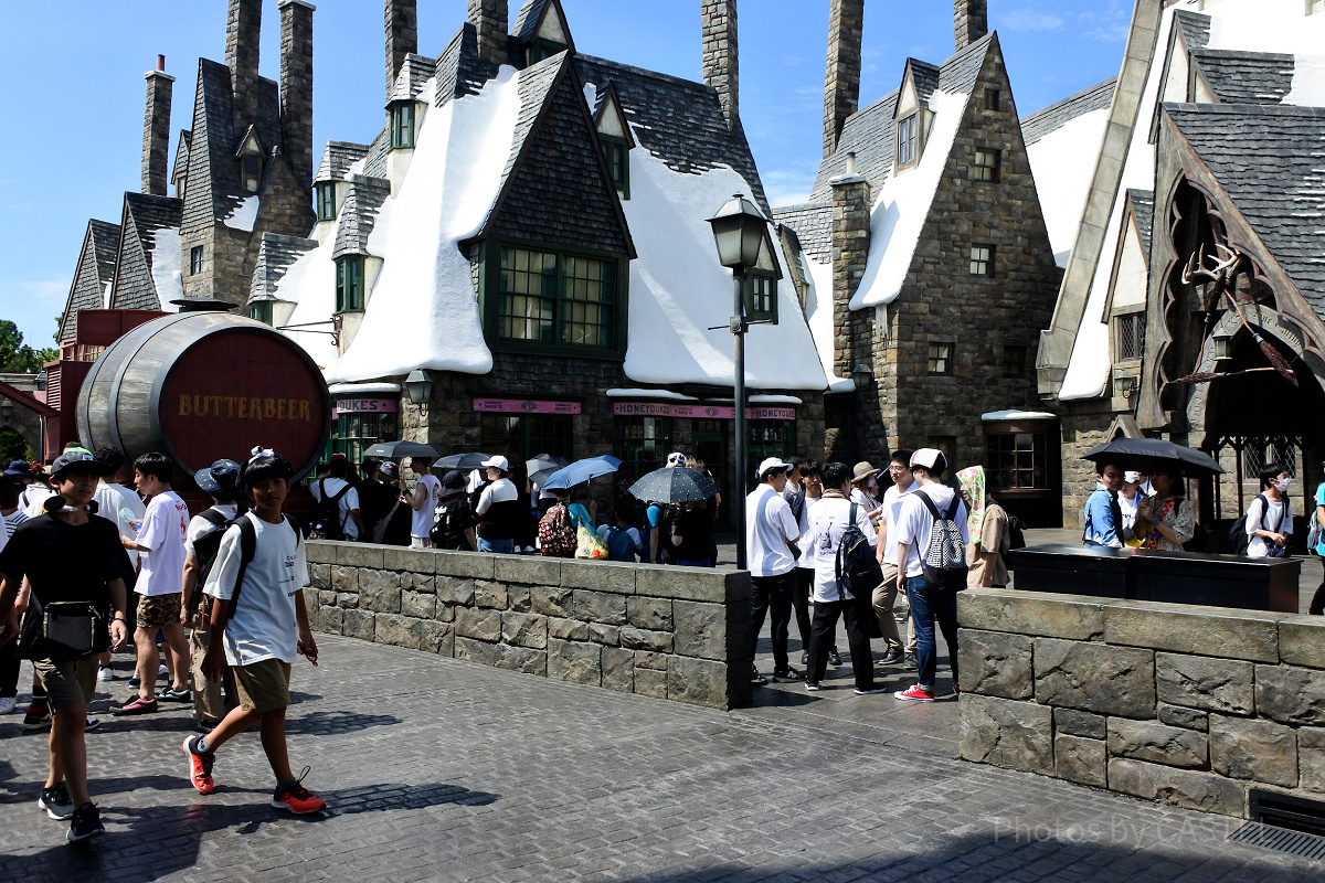 USJ8月の混雑状況／バタービールの販売カート（入口側）| キャステル | CASTEL ディズニー情報