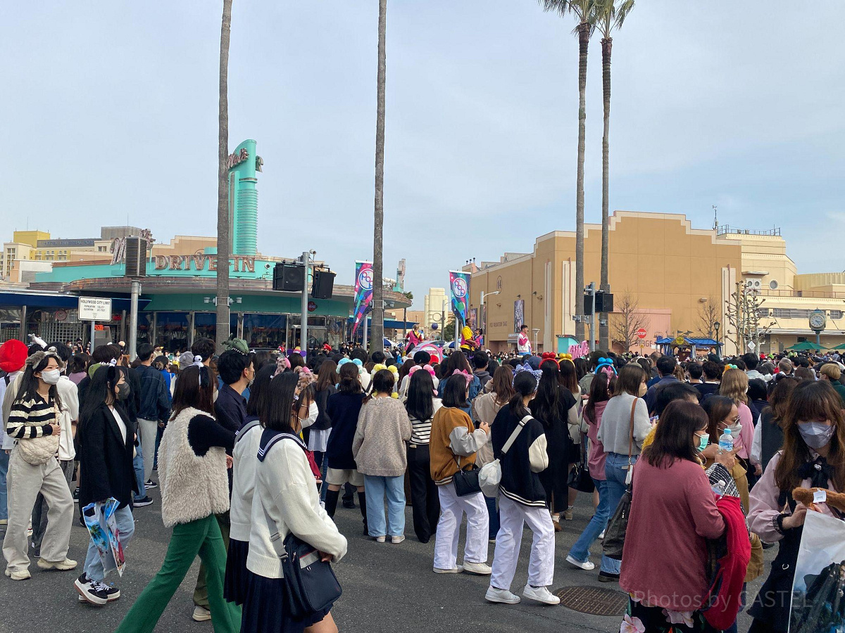USJ3月の混雑状況／メルズドライブイン前| キャステル | CASTEL ディズニー情報