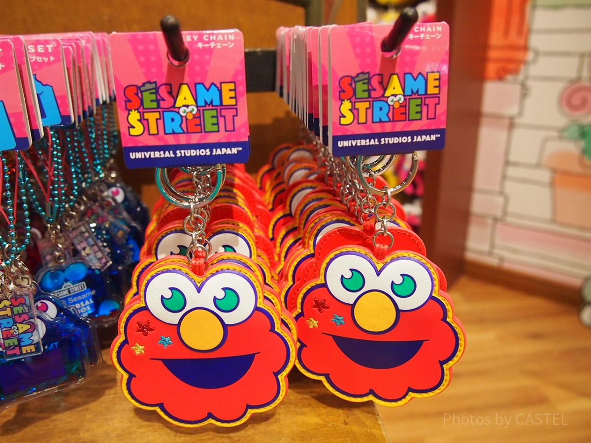 エルモのキーチェーン| キャステル | CASTEL ディズニー情報