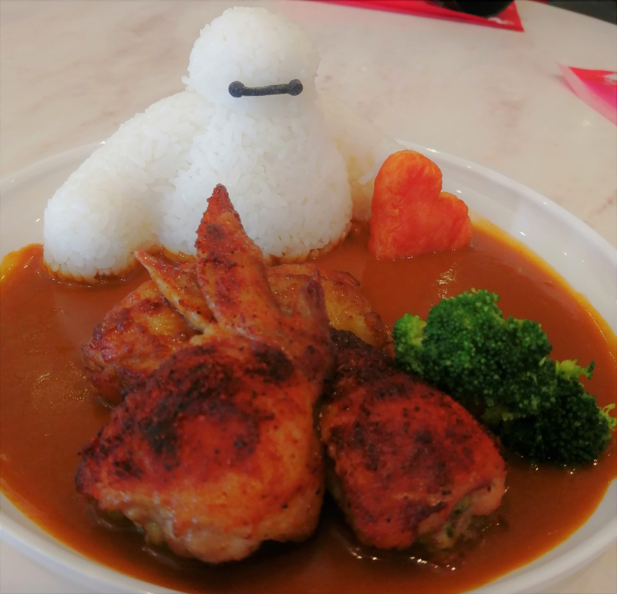 ベイマックス・カレー| キャステル | CASTEL ディズニー情報