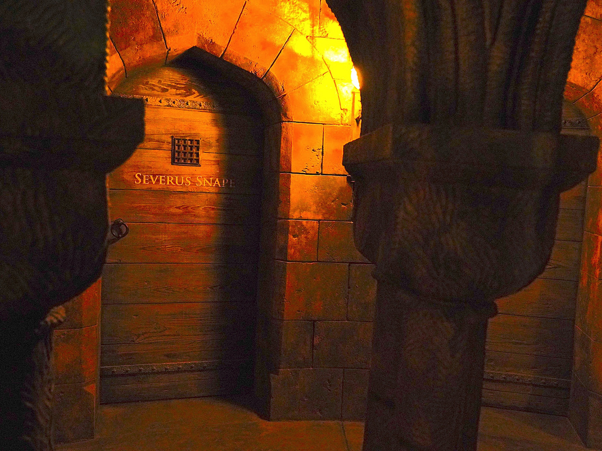 USJホグワーツ城内：セブルススネイプの部屋| キャステル | CASTEL ディズニー情報