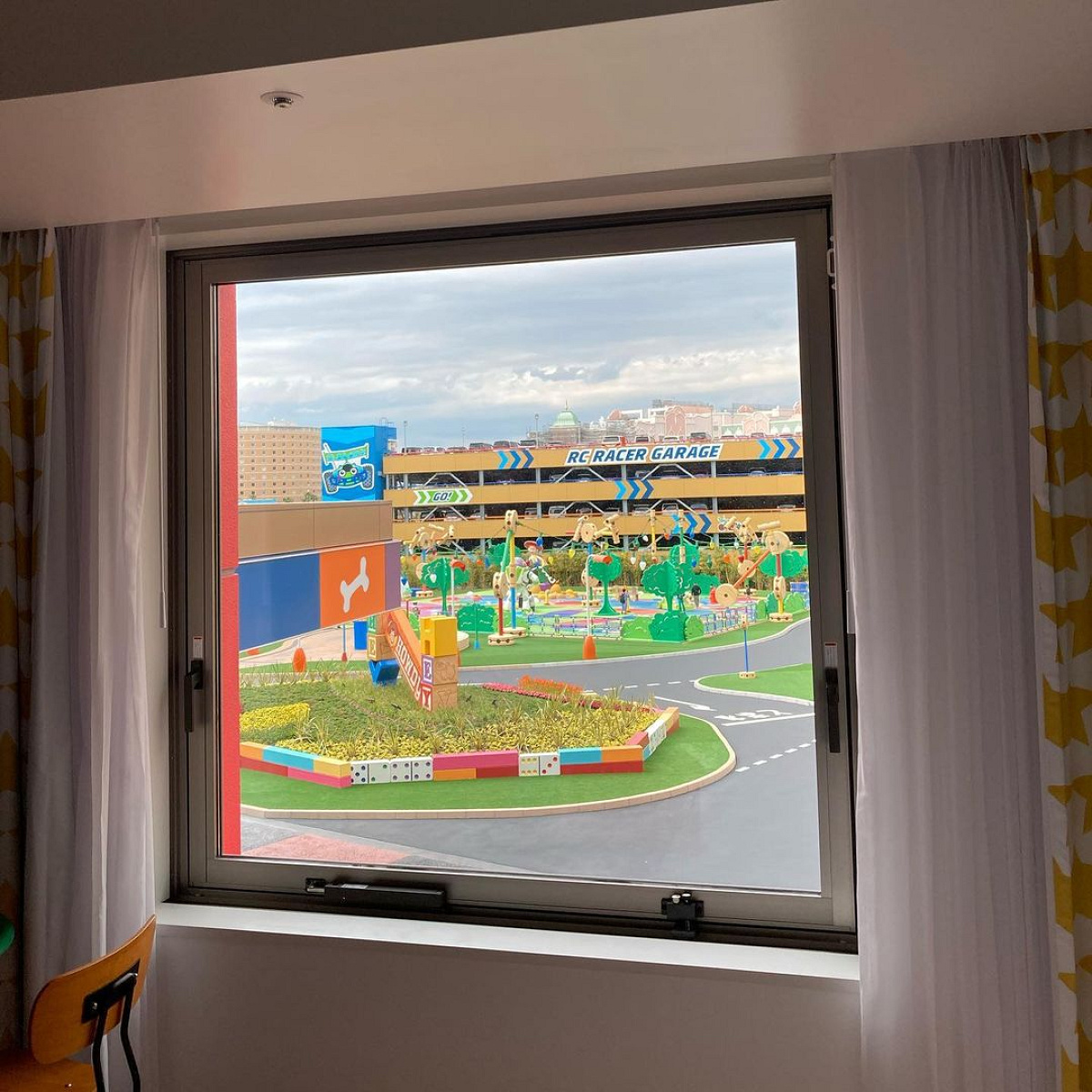 スタンダード（エントランス側）| キャステル | CASTEL ディズニー情報